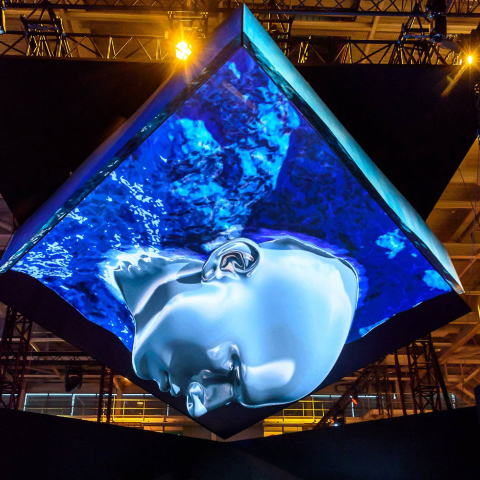 LEDCAST, spécialiste de l'écran géant LED sur mesure ou standard