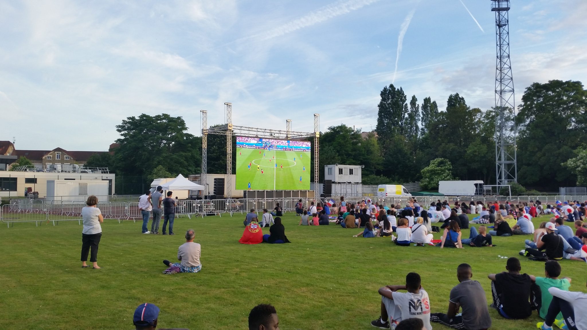 Comment fonctionnent les écrans géants LED - LEDCAST